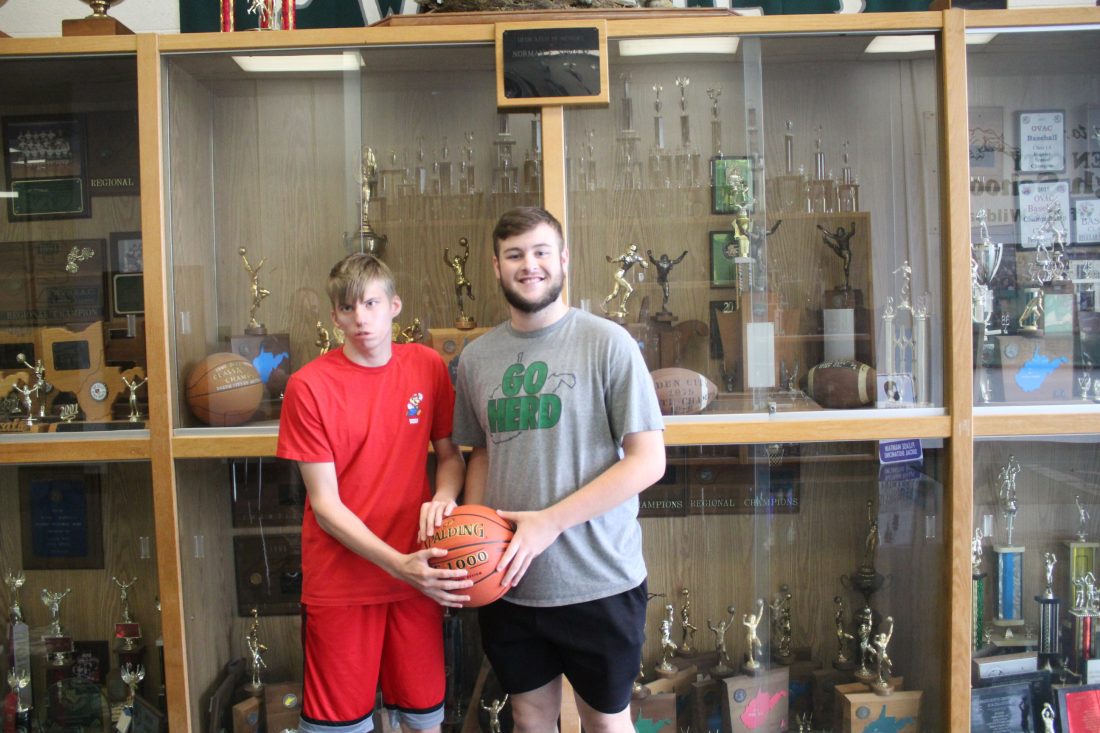 A Special Moment In Sports | News, Sports, Jobs - Wetzel Chronicle